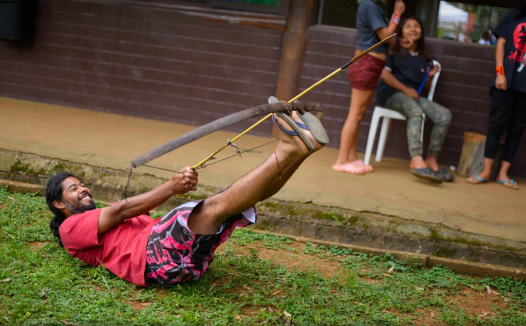 Beleza indígena é celebrada em desfile no Território Indígena do ...